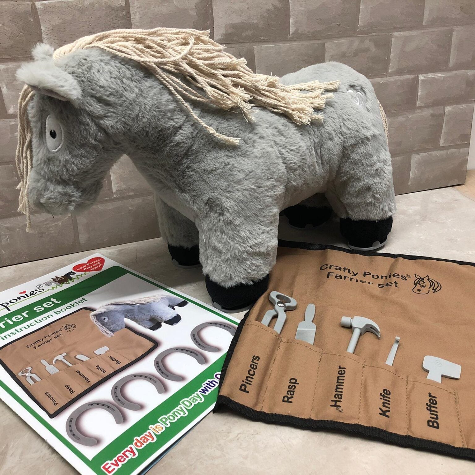 Crafty ponies hoefsmid set + 4 hoefijzers - Crafty Ponies - Love Ponies ...